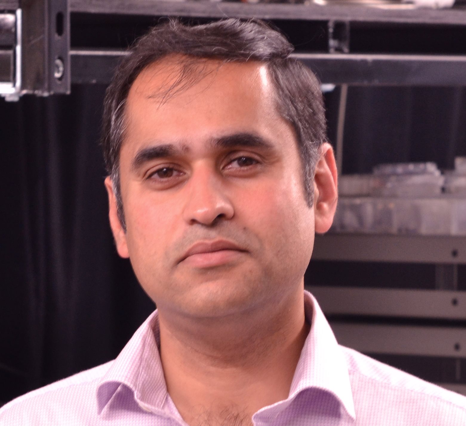 Sinha recognized for inspiring faculty-student collaboration ...