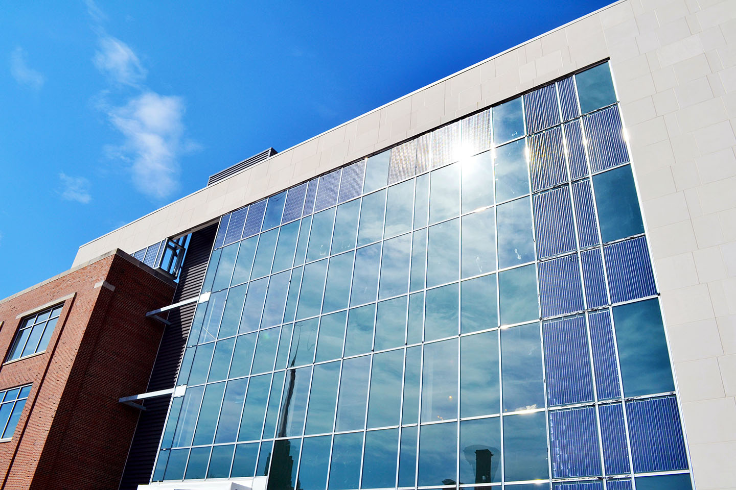 Sidney Lu MEB: Elegant and Sustainable | Mechanical Science & Engineering | Illinois